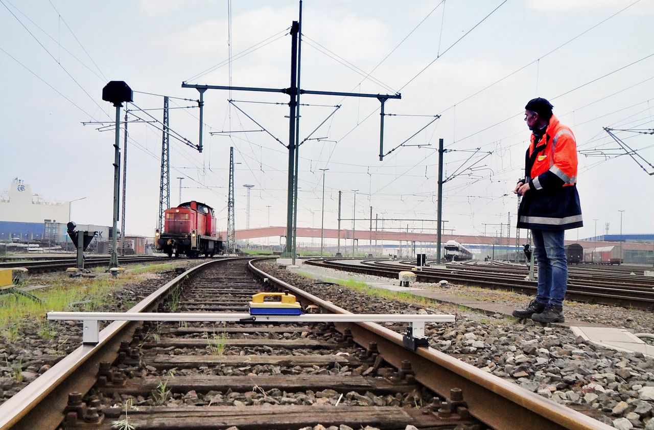 FM4 Laser Optics - Fahrdrahtmessung